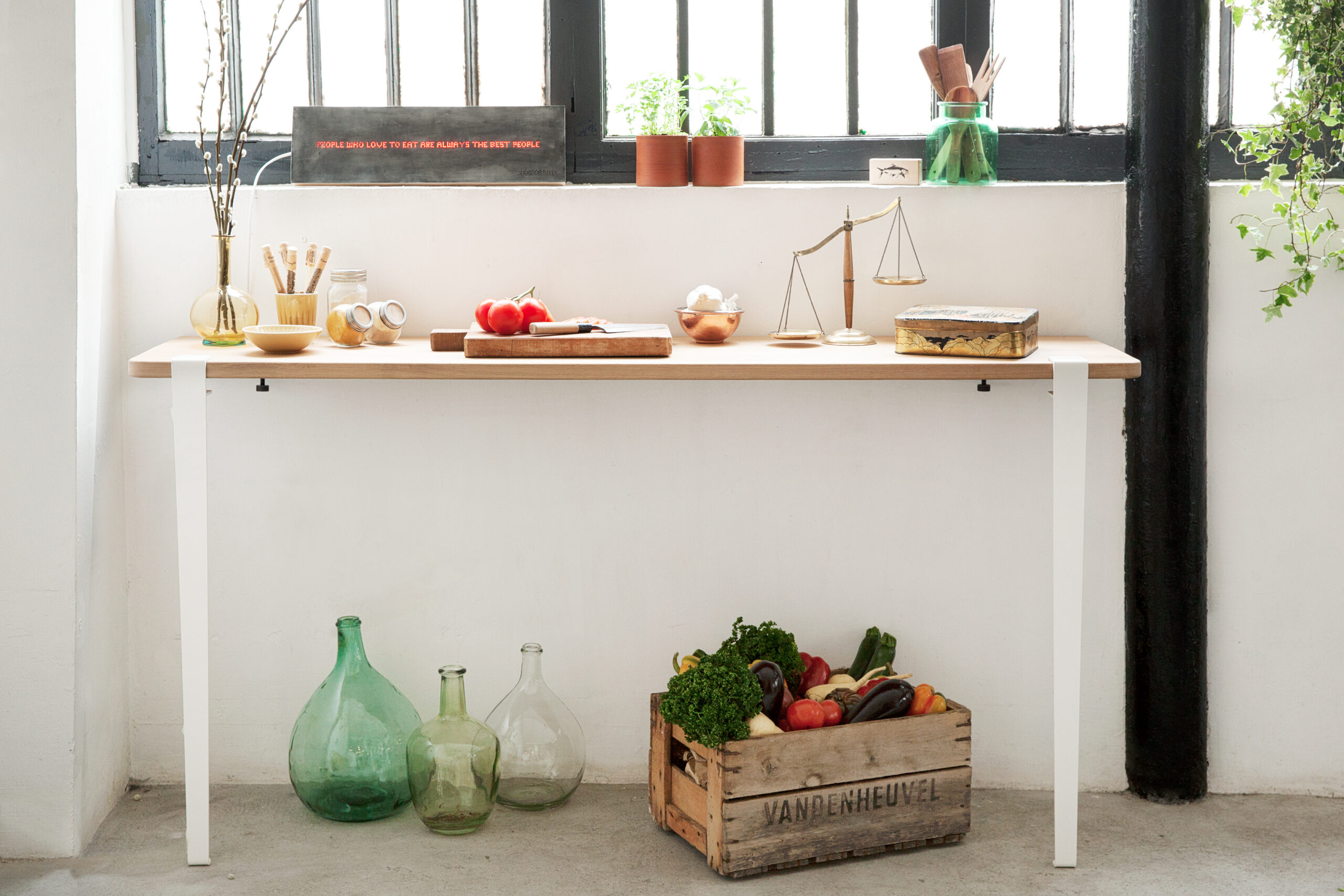 Table leg 90cm for kitchen counter in steel