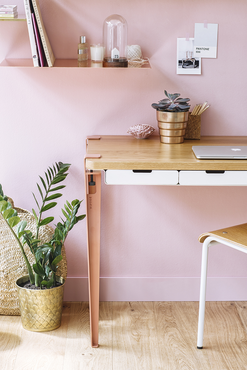 Lookbook TIPTOE : Designer - MONOCHROME Desk