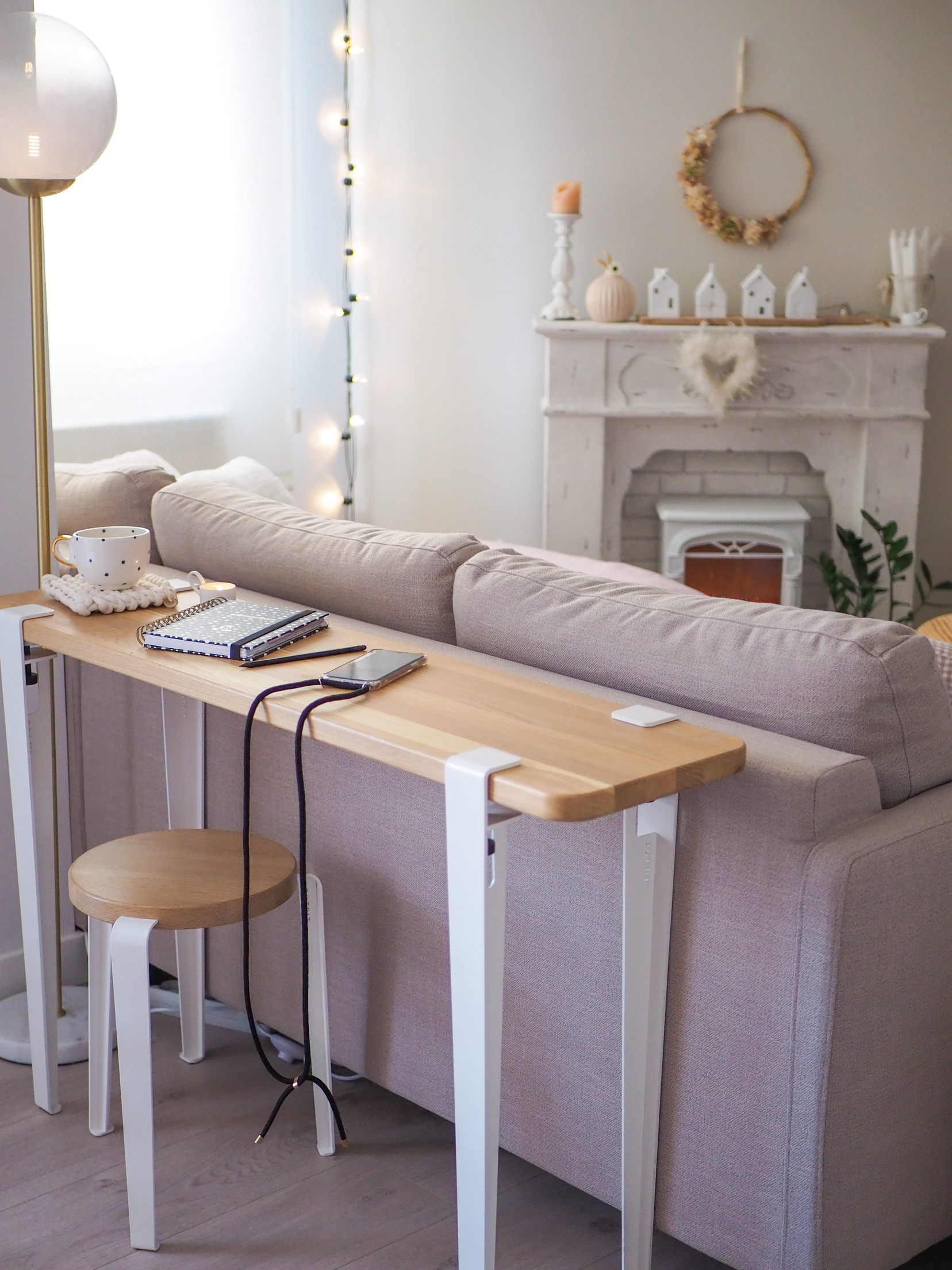 TIPTOE console table - solid oak top