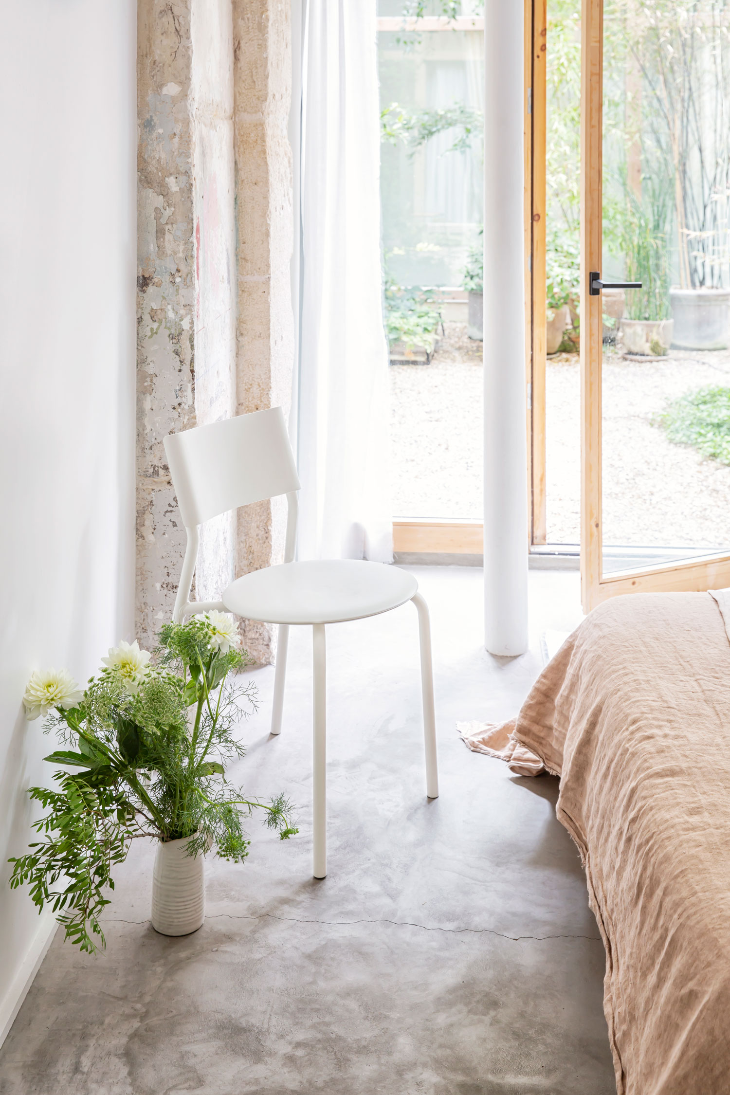 The SSDr chair : Simple Strong Durable and Recycled - TIPTOE