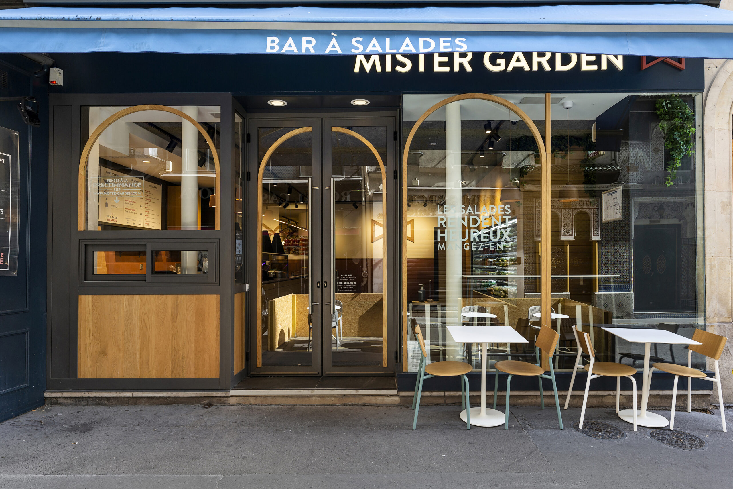 The MISTER GARDEN salad bar, Paris