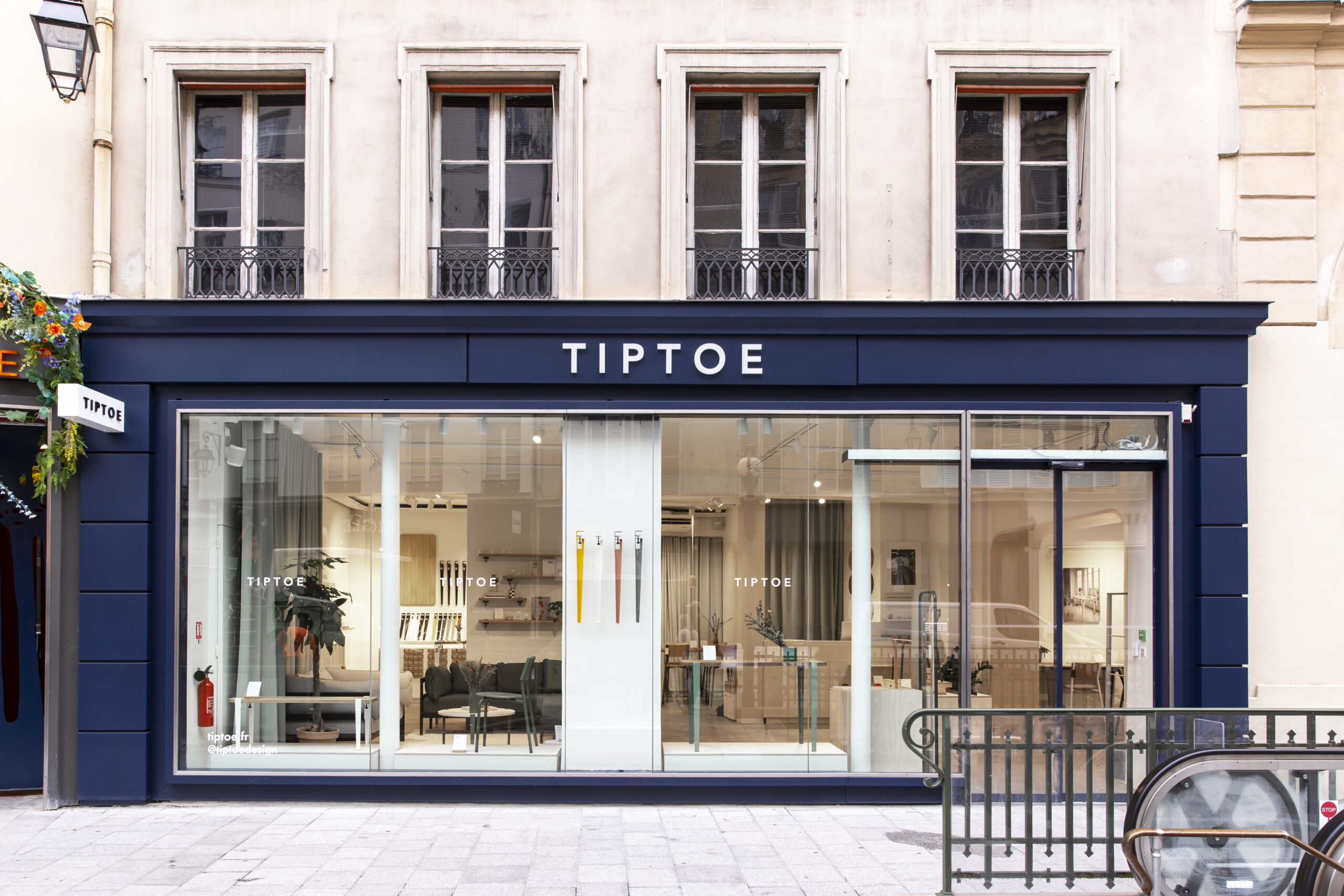 The first TIPTOE shop installed in the heart of Paris